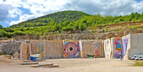 La KARRIERE // Villars-Fontaine / Fresques de Street Art dans une ...